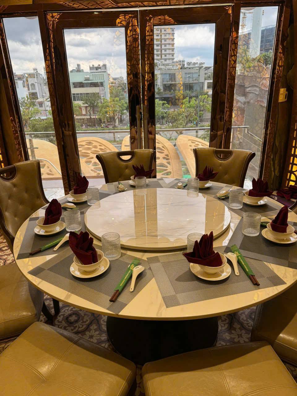 303 Garden Nightclub – Ember Lounge: A High-Energy Entertainment Hub ...